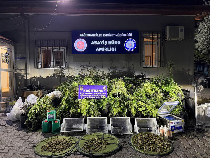 İstanbul'da koku gelen eve polis baskını! Ekipler bile şaşkına döndü ...