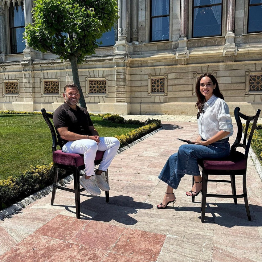 Spiker Damla Uğurtürk, Okan Buruk'la çekildiği ve olay olan fotoğrafı ...